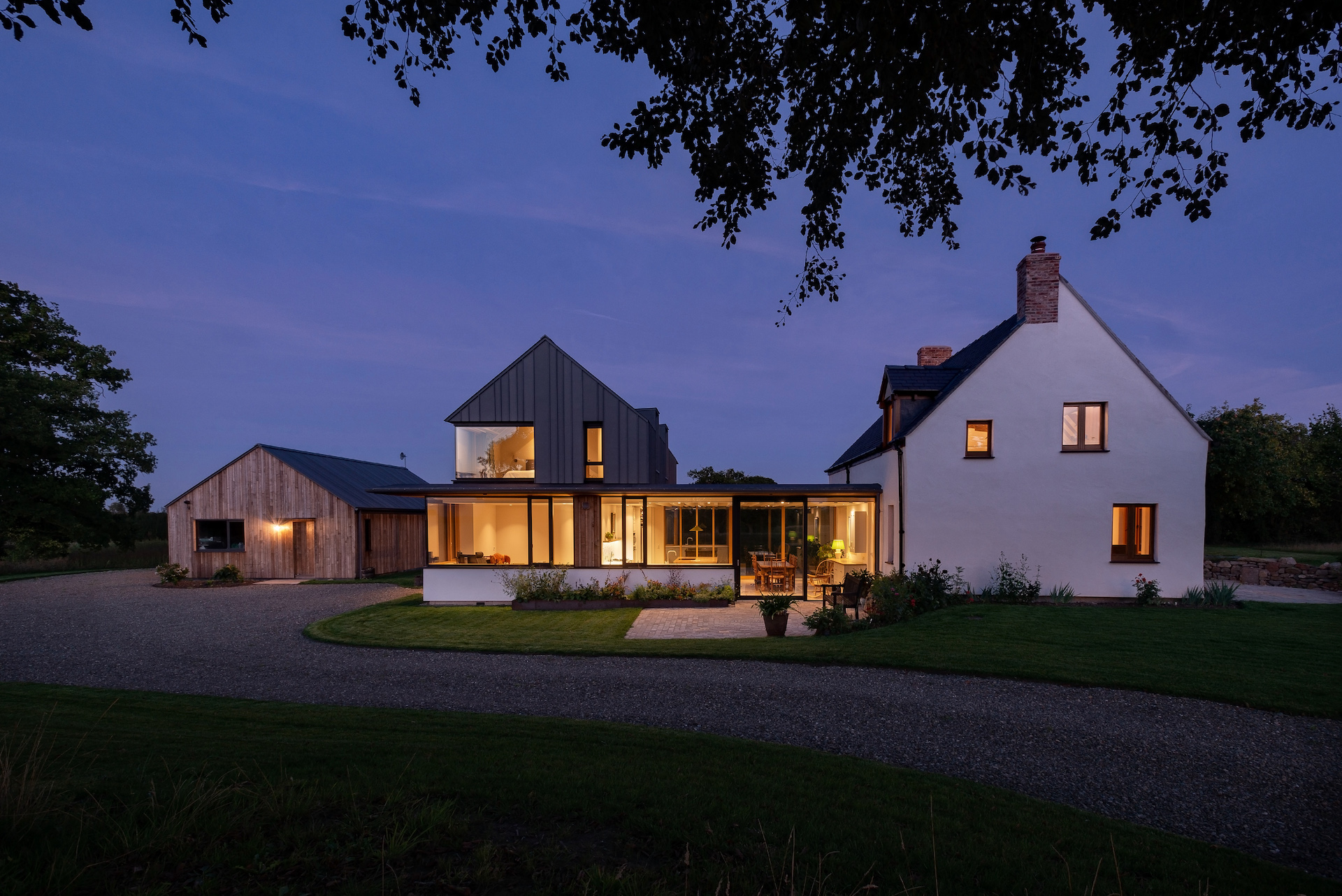 Flint Architecture for Cruck Framed House - Build It Awards