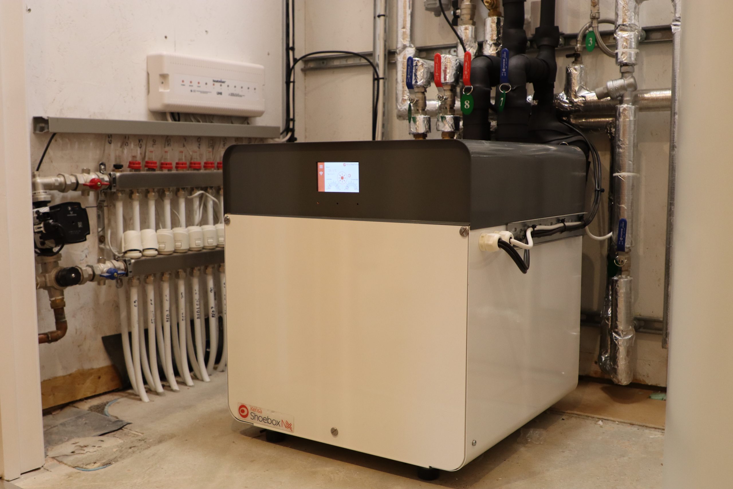 Kensa Heat Pumps for the Shoebox NX Ground Source Heat Pump - Build It ...